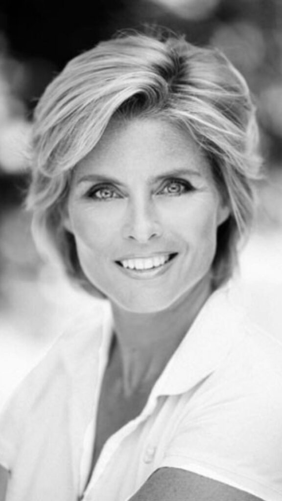 About – Kim Alexis